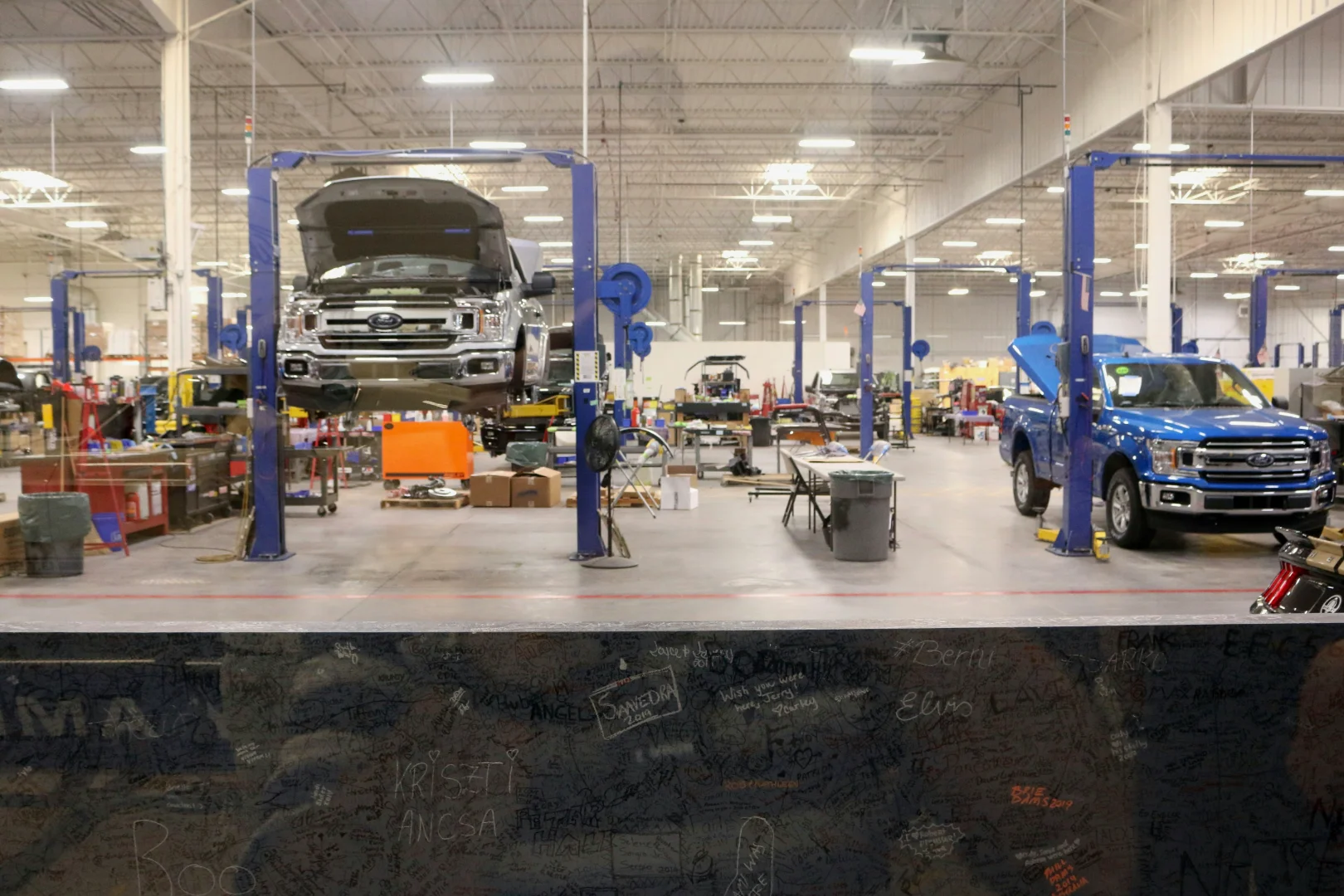 AI Voice Agent for Auto Repair Shops in 2026: Full Guide | Famulor Blog